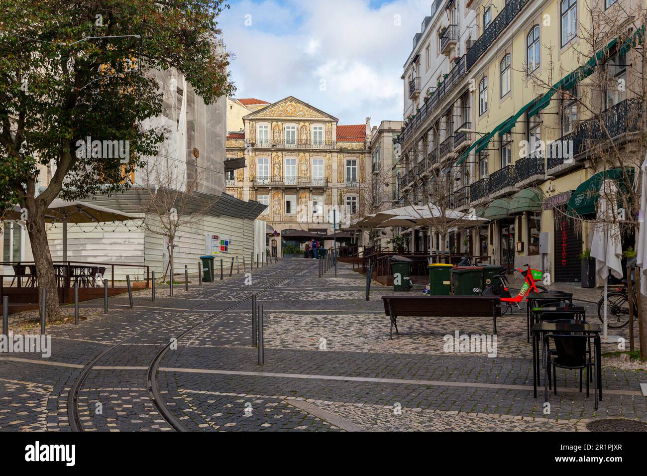 Largo rafael bordalo pinheiro hi-res stock photography and images - Alamy