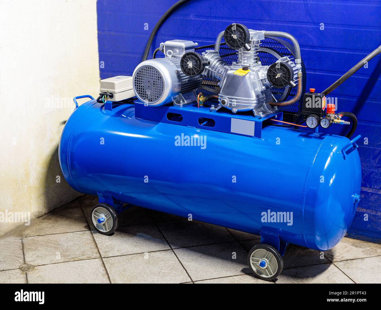 Air compressor hi-res stock photography and images - Alamy