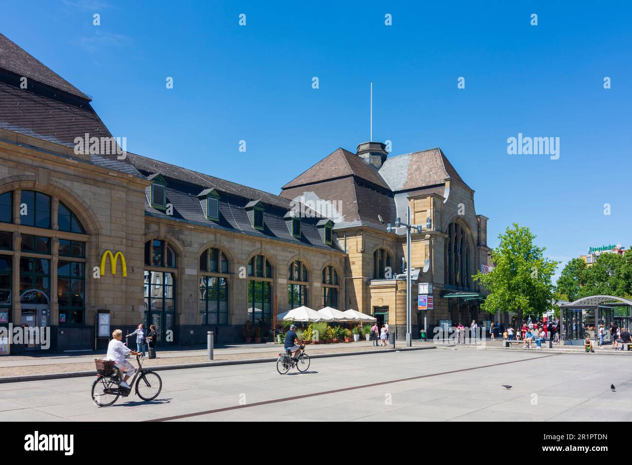 Main railway station hauptbahnhof in rheintal hi-res stock photography ...
