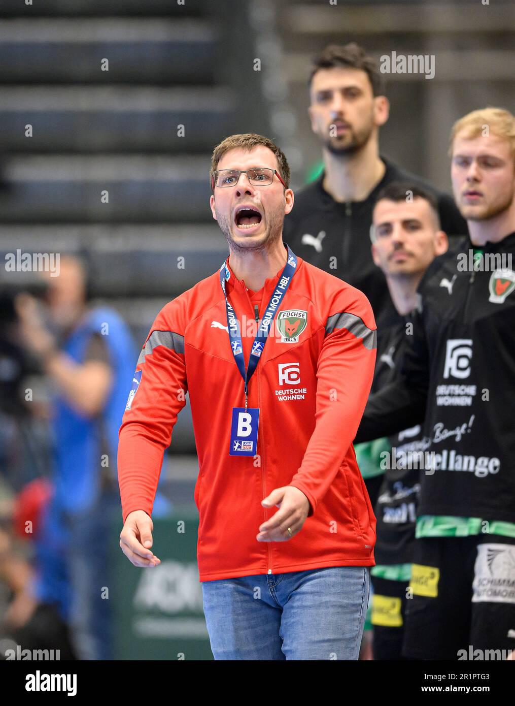 coach Jaron SIEWERT (B) gesture, handball 1st Bundesliga, 30th matchday, Bergischer HC (BHC ...