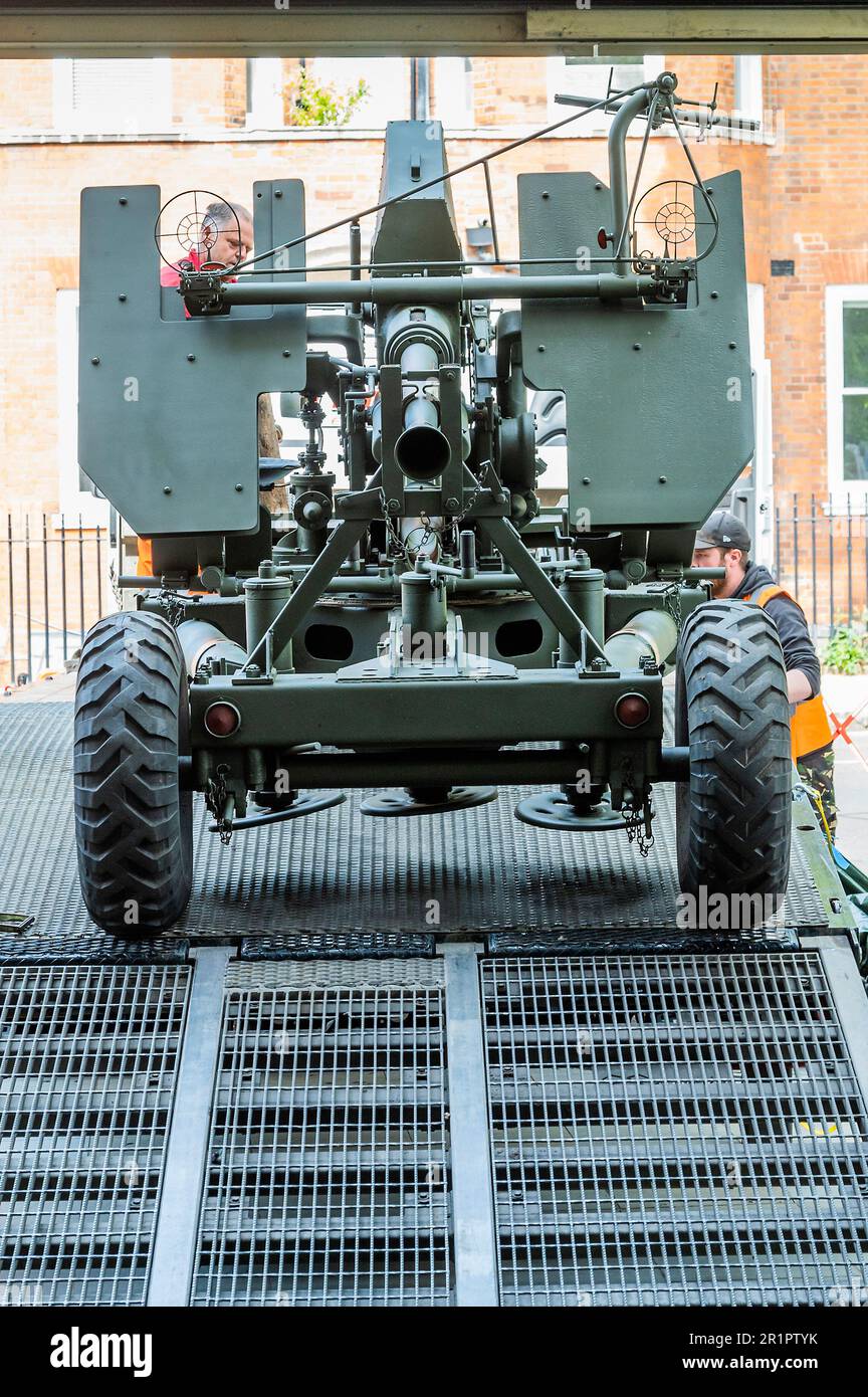 London, UK. 15th May, 2023. Installation of the Bofors gun in National ...