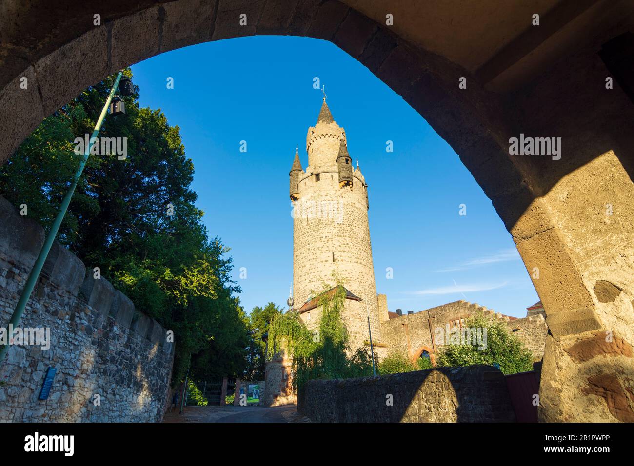 Tower adolfsturm and north gate of friedberg castle in taunus hi-res ...