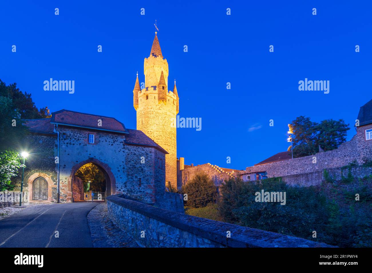 Tower adolfsturm and north gate of friedberg castle in taunus hi-res ...
