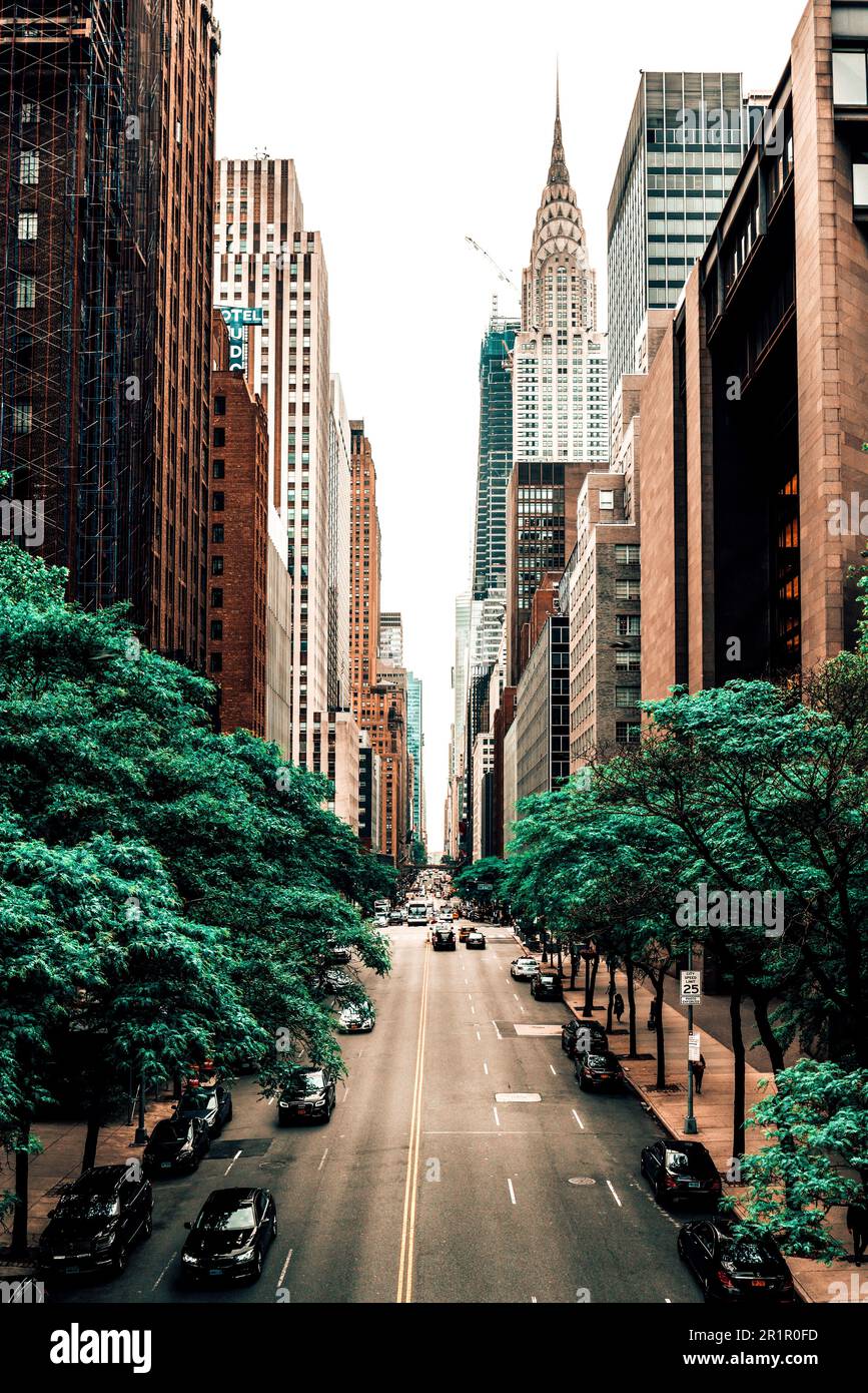 42nd street view hi-res stock photography and images - Alamy