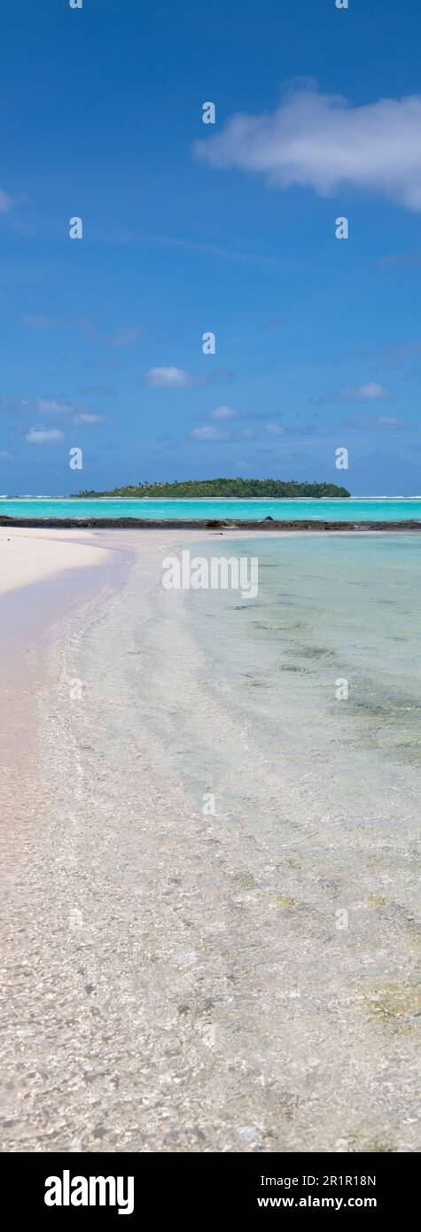 New Zealand, Cook Islands, Aitutaki, One Foot Island Stock Photo - Alamy