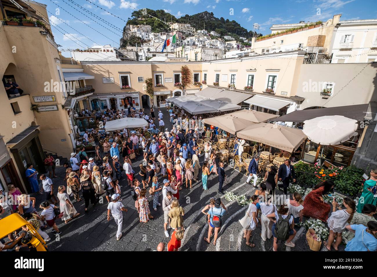 People and tourists in the piazzetta of capri hi-res stock photography ...