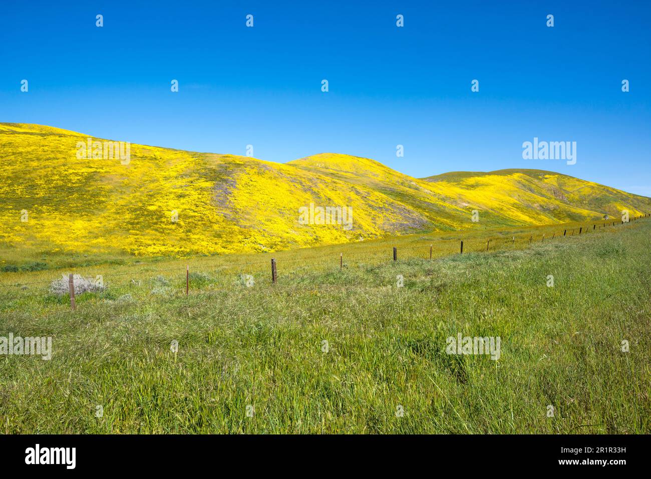 Views of the Temblor Range part of the California Coast Ranges in San ...