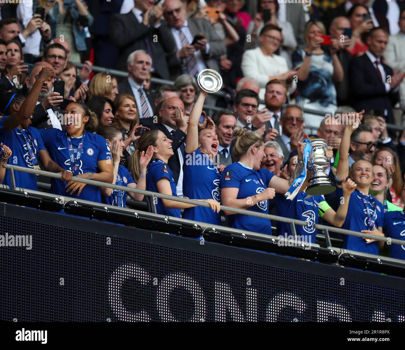 Women's fa cup final 2023 chelsea hi-res stock photography and images ...
