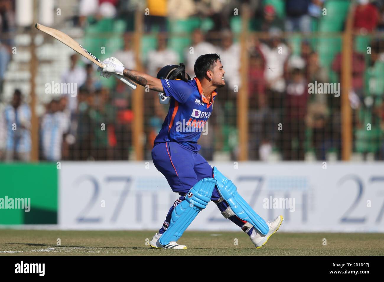 Virat kohli century hi-res stock photography and images - Alamy