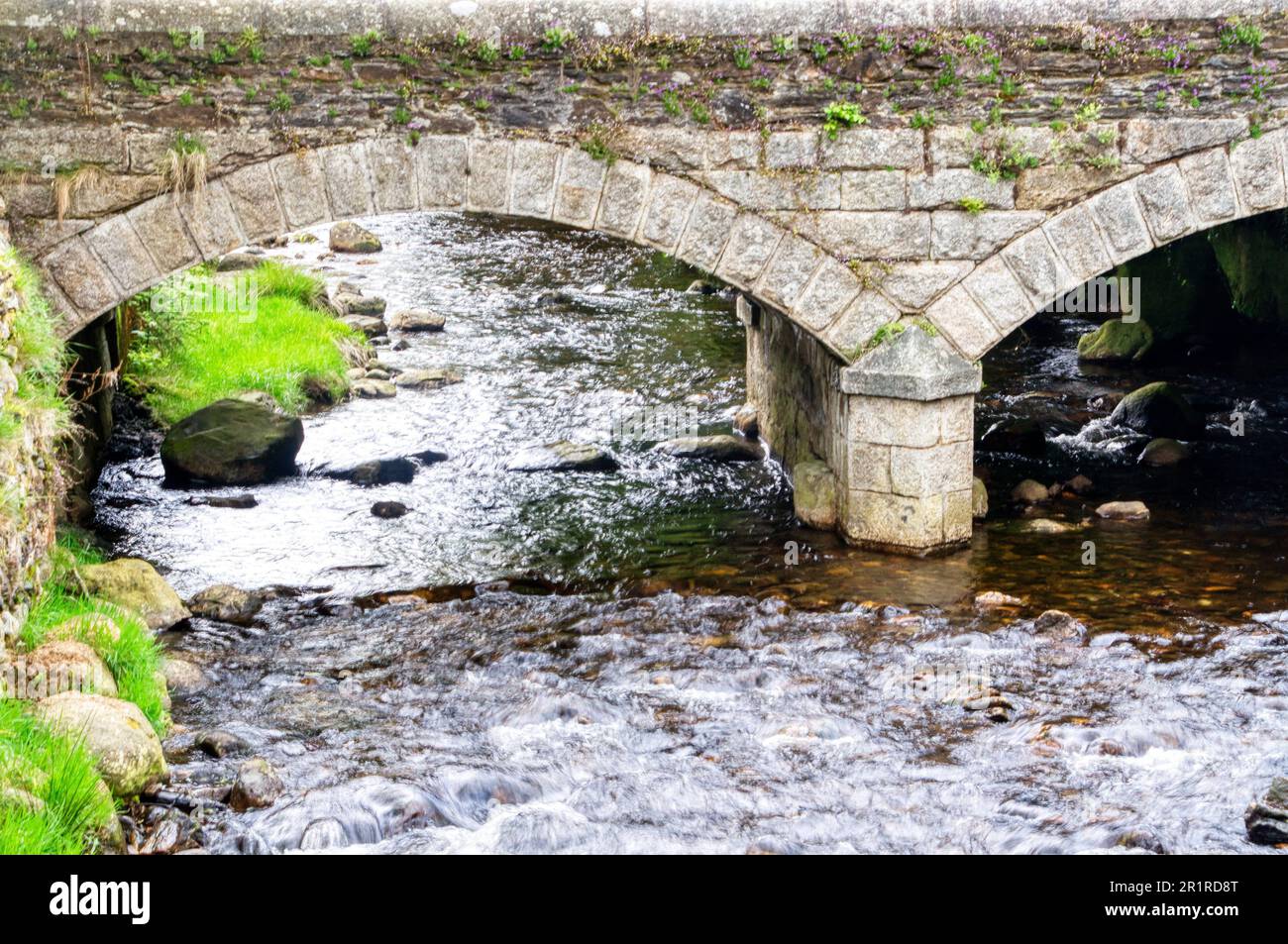 stone bridge across river Stock Photo - Alamy