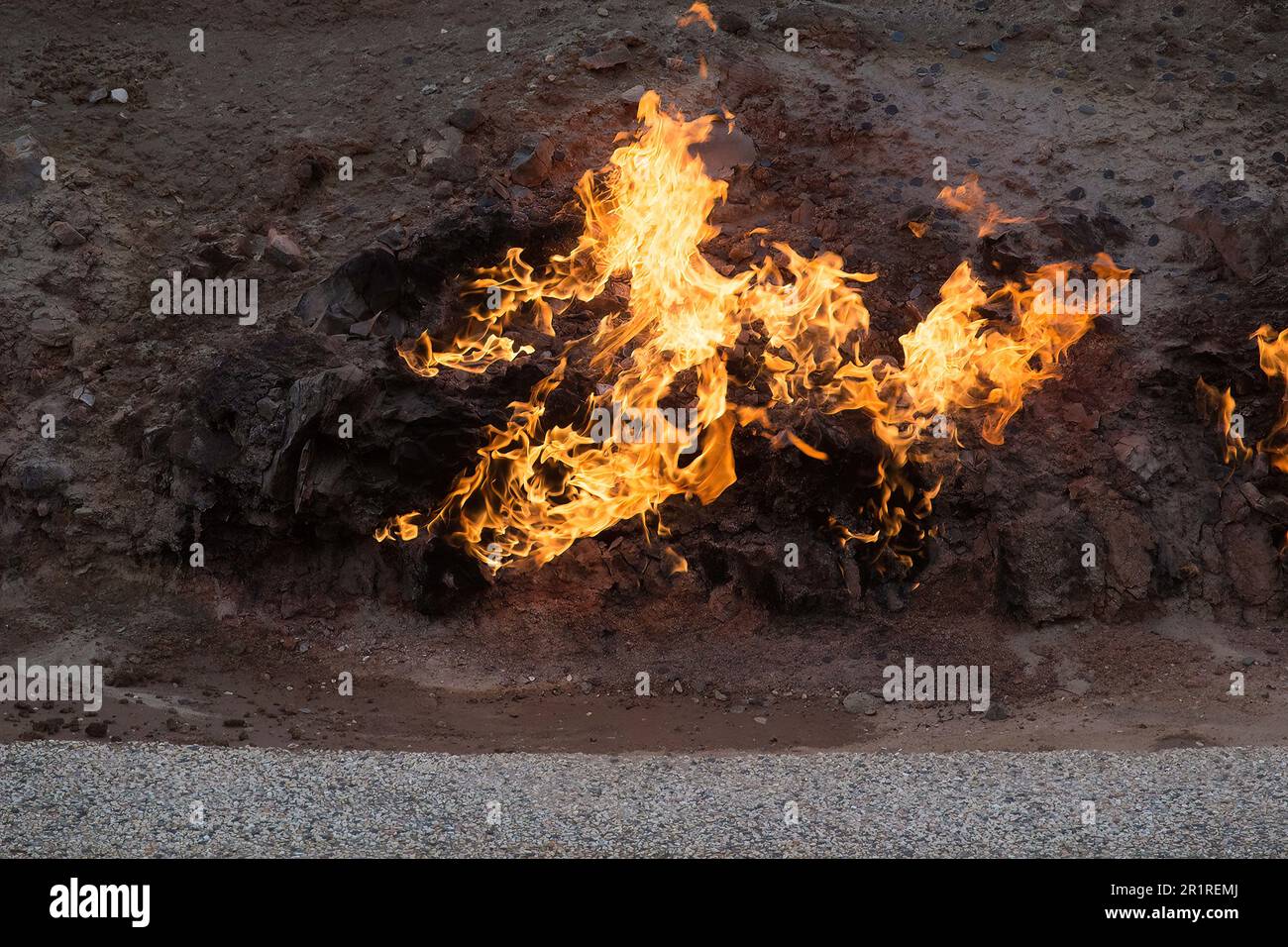 Burning fossil fuels hi-res stock photography and images - Alamy