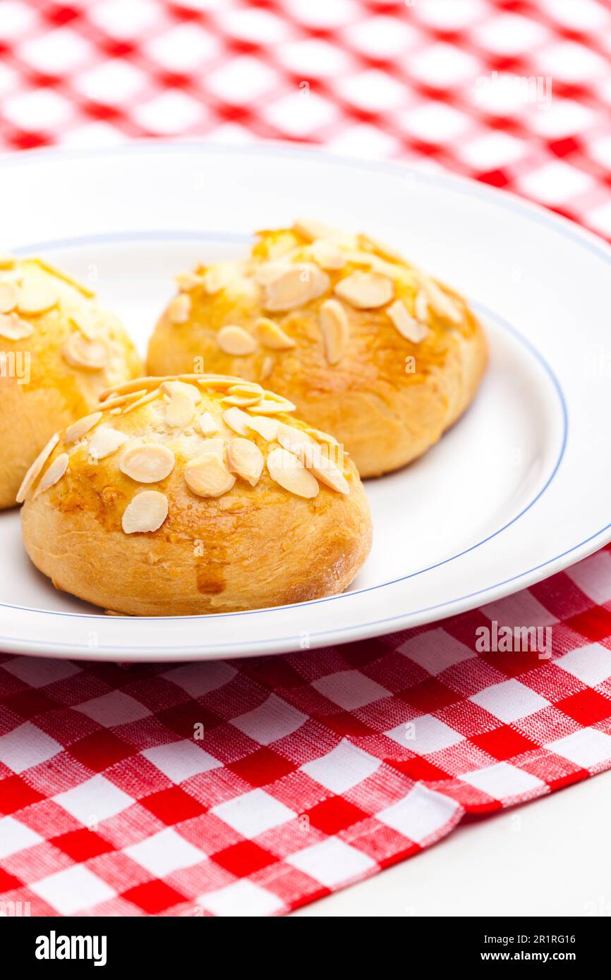 Almond buns hi-res stock photography and images - Alamy