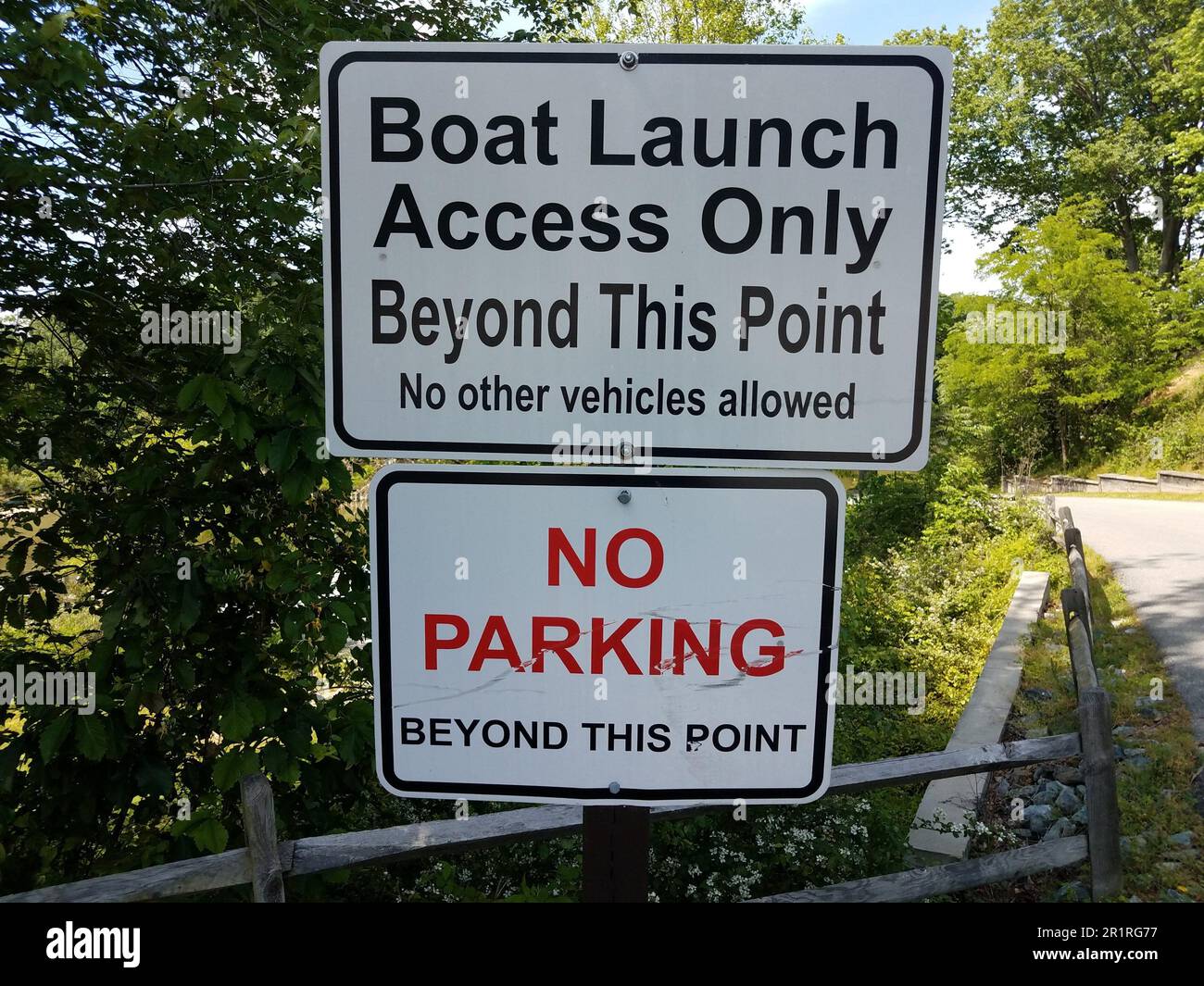 Caution do not enter no access beyond this point sign hi-res stock ...