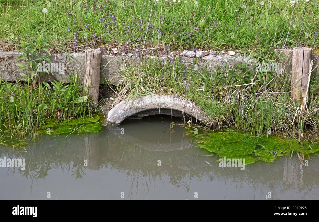 Stone culvert hi-res stock photography and images - Alamy