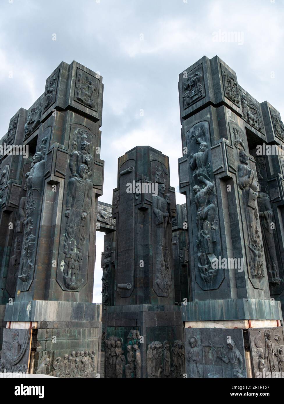 Stone carvings depicting highlights of Georgia history, Chronicle of ...