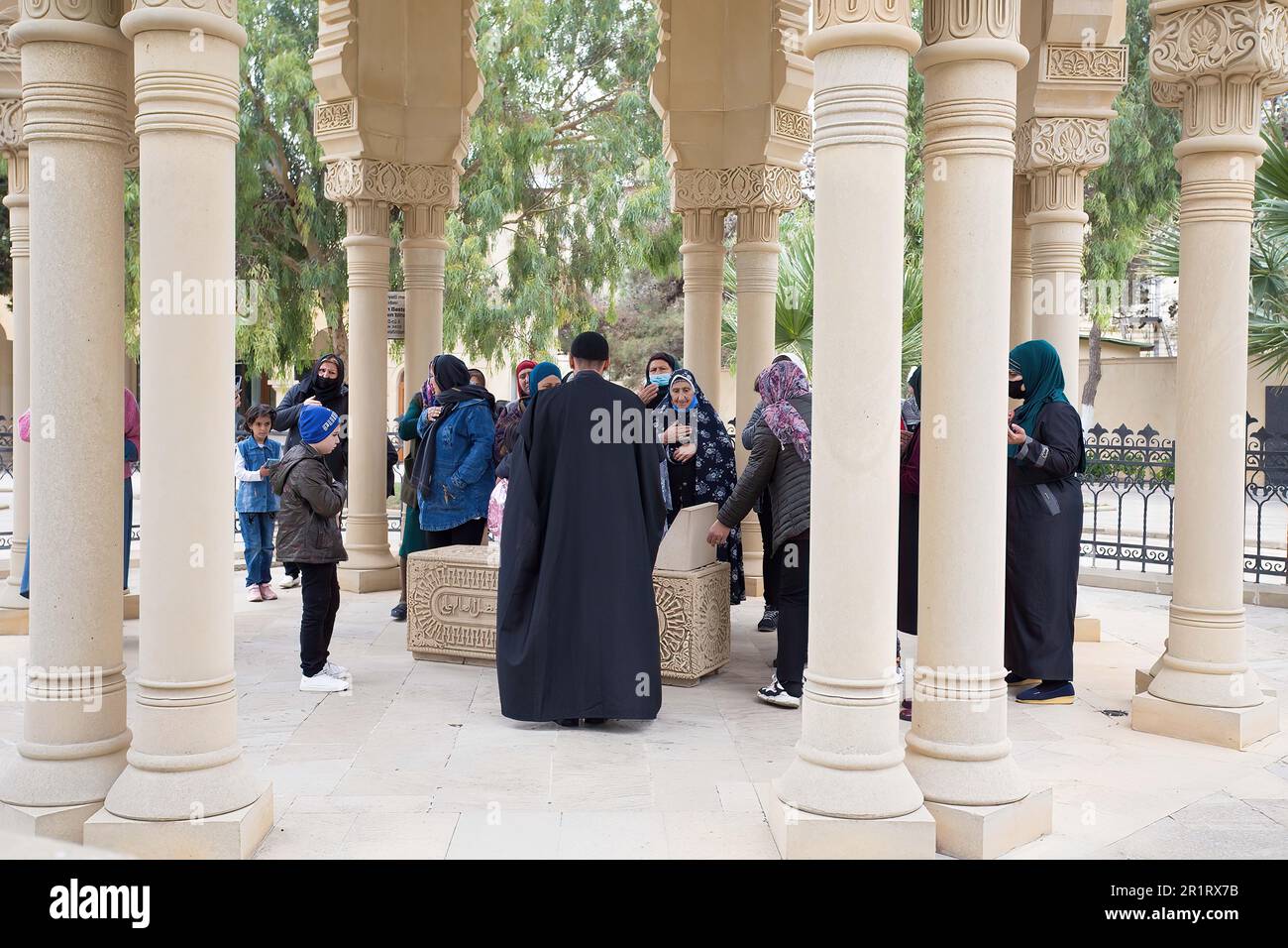 Shia mourning hi-res stock photography and images - Alamy