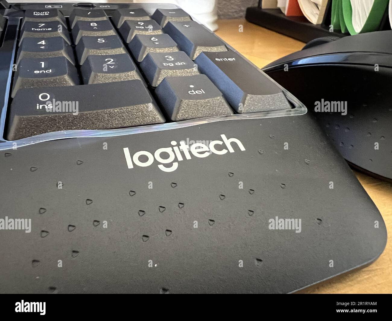 Logitech logo hi-res stock photography and images - Alamy