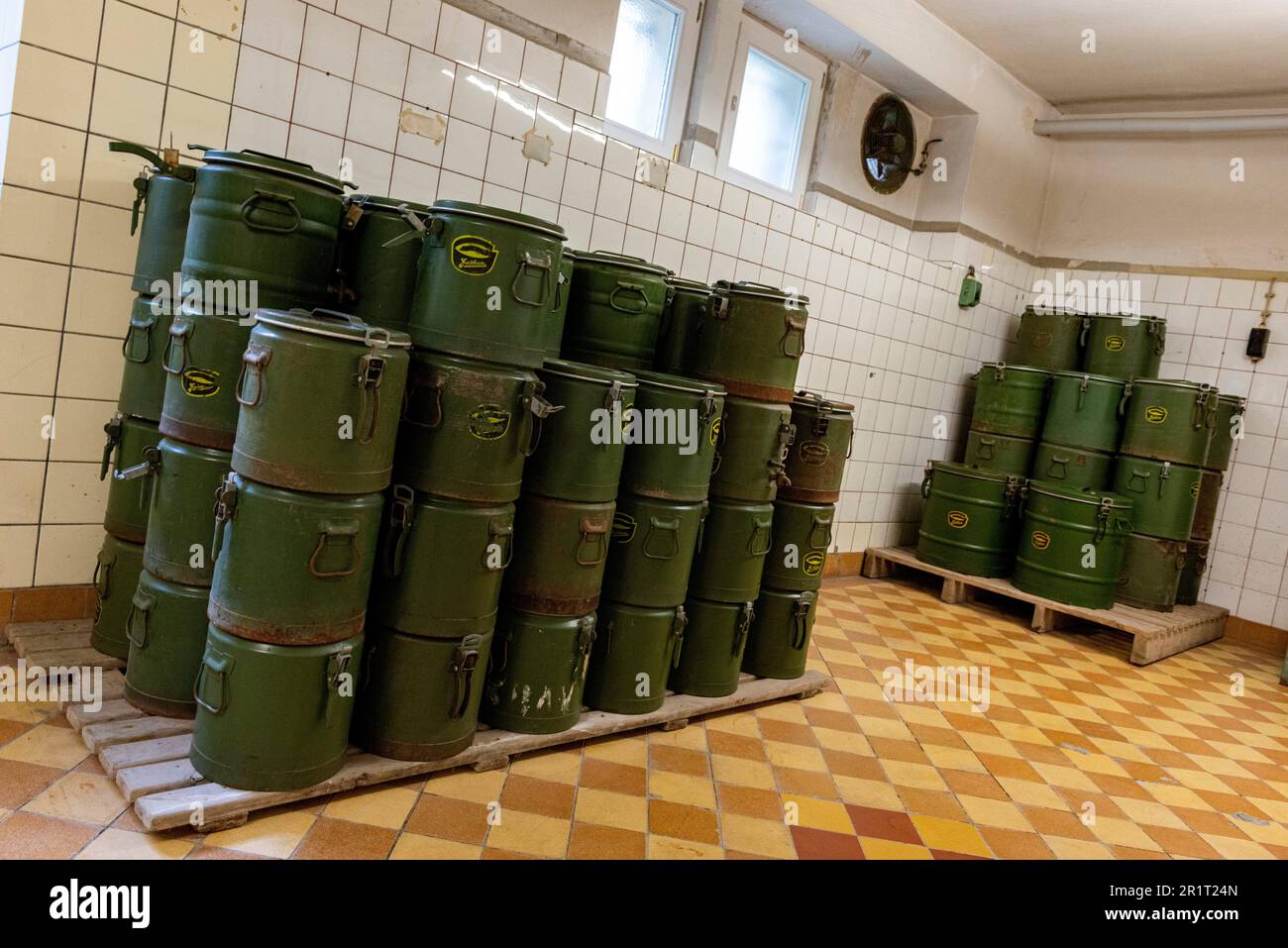 Berlin hohenschonhausen hi-res stock photography and images - Alamy
