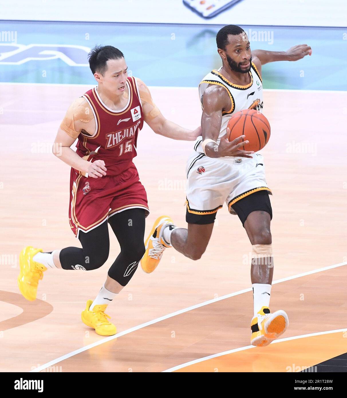Shenyang, China's Liaoning Province. 15th May, 2023. Kyle Fogg (R) of ...