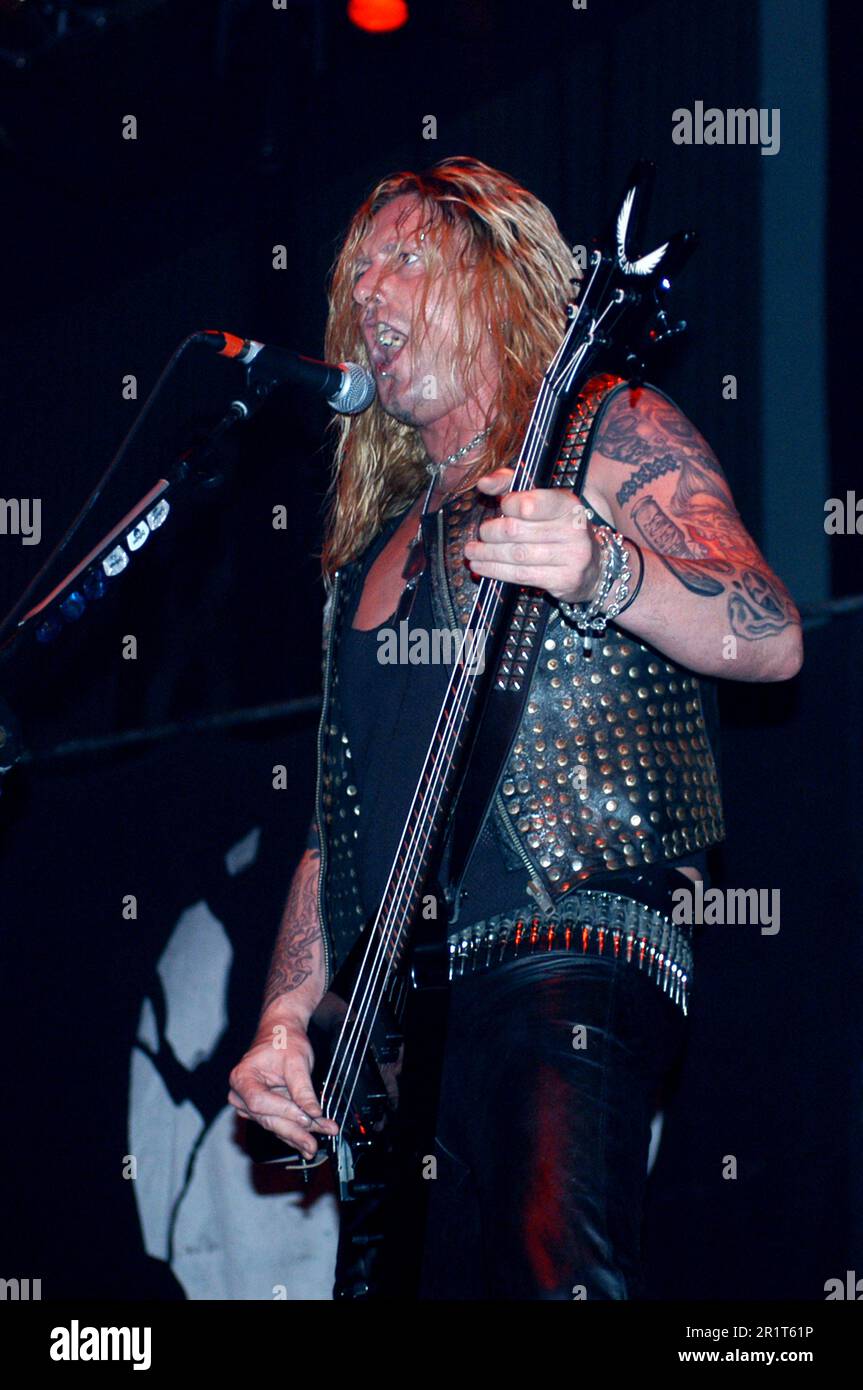 Schmier bassist hi-res stock photography and images - Alamy