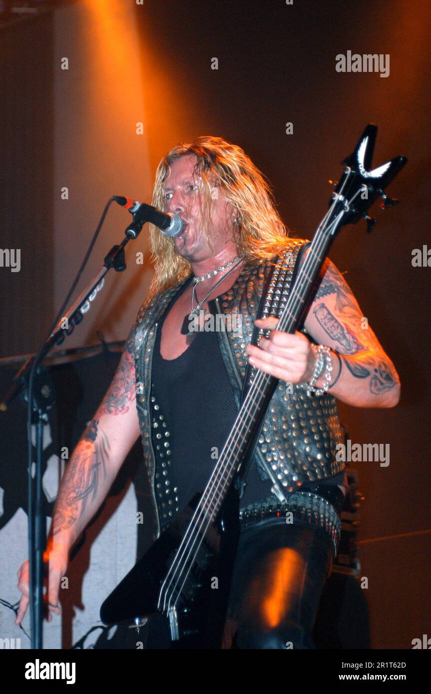 Milan Italy 2003-06-08 : Schmier bassist of Destruction in live concert ...