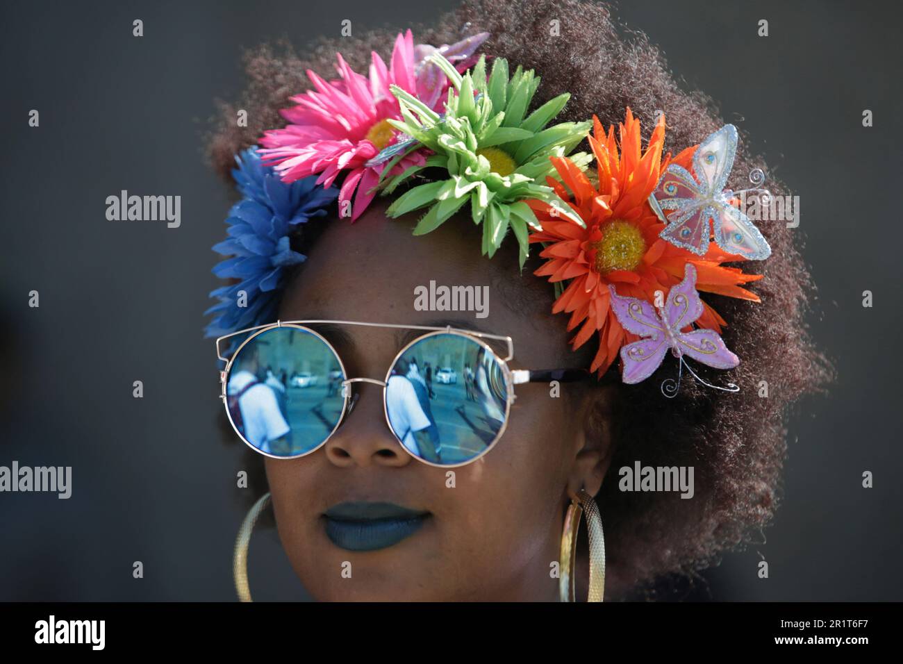 Leandra Galloway of Union City decorates her hair with hair clips she ...