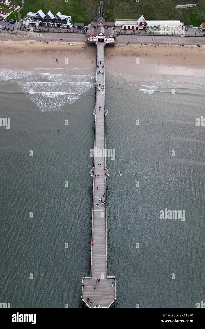 Saltburn by the sea seaside resort hi-res stock photography and images ...