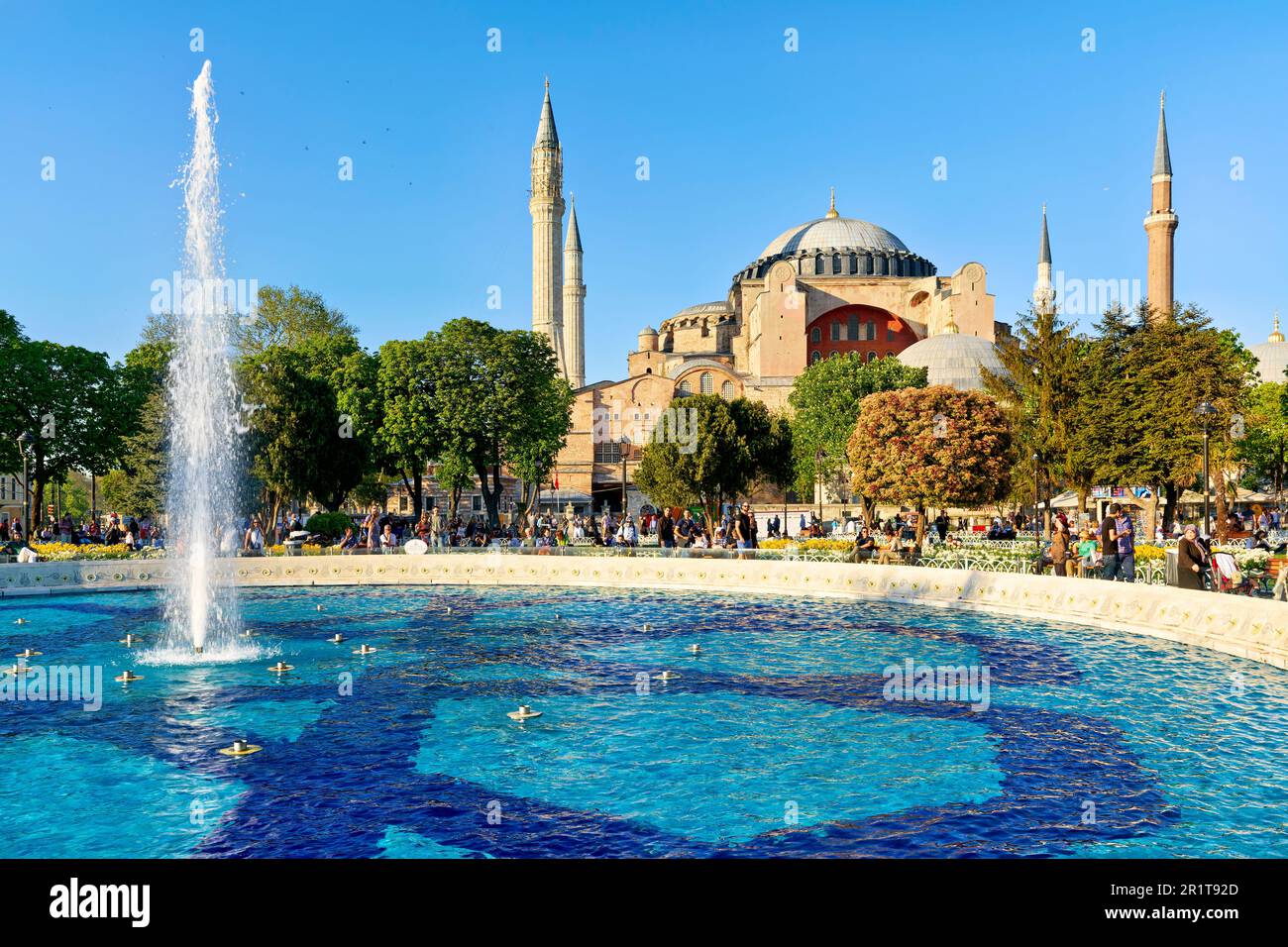 Hagia sophia sultanahmet fountain hi-res stock photography and images ...