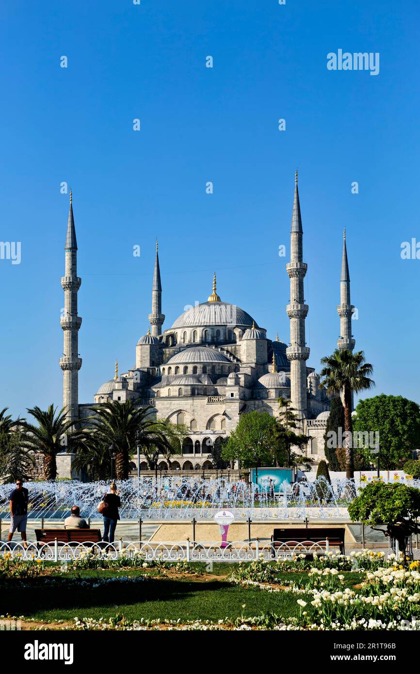 Facade blue mosque sultanahmet istanbul hi-res stock photography and ...