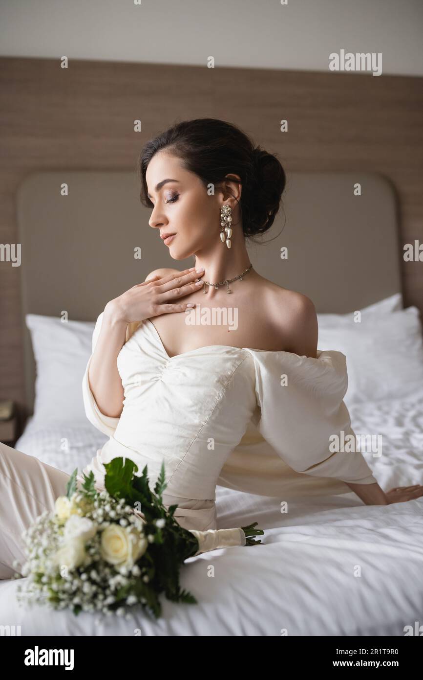 Bridal bliss hi-res stock photography and images - Alamy