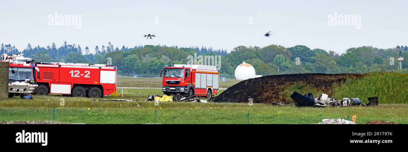 Hohn, Germany. 15th May, 2023. Debris lies at a crash site at Hohn Air ...