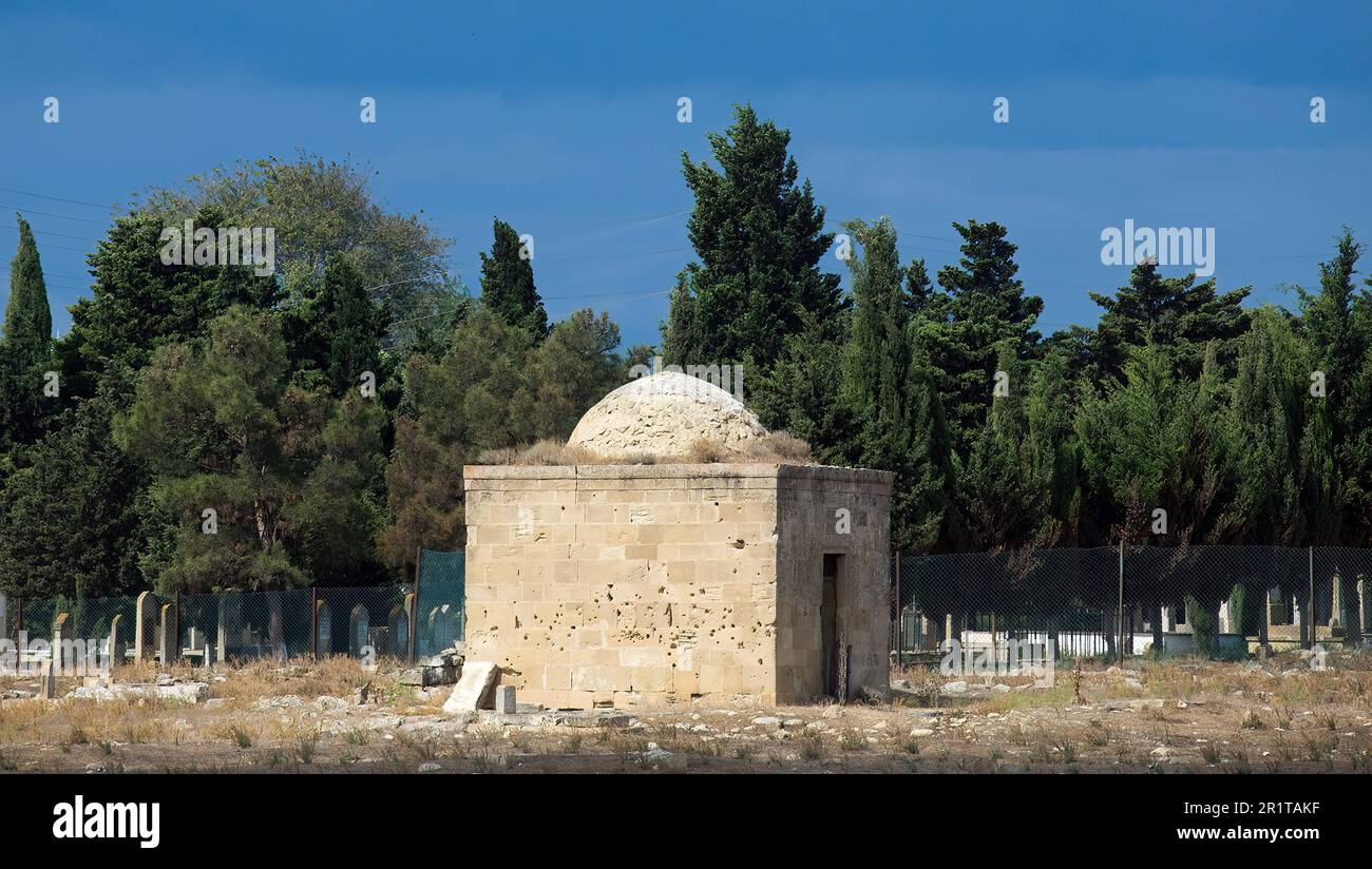 A square tomb Stock Photo - Alamy