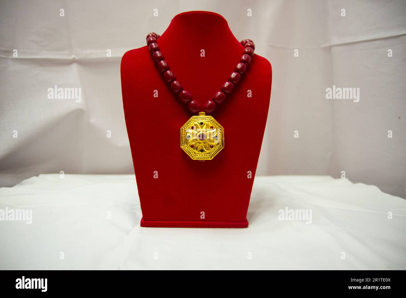 Nepali Traditional and Cultural Jewellery Necklace Stock Photo - Alamy