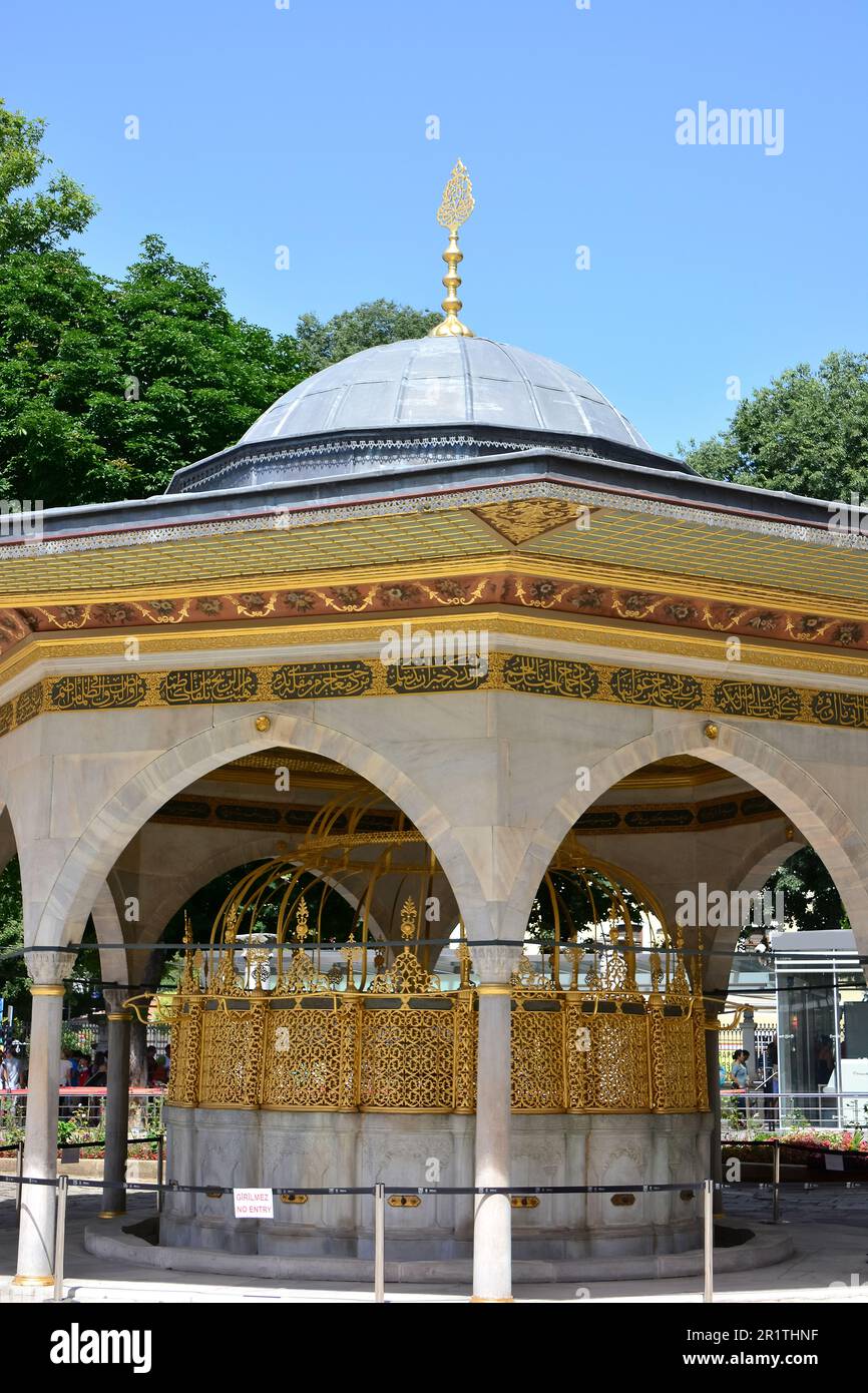 Sadirvan abolition fountain, Hagia Sophia, Ayasofya, Hagia Sophia Grand ...