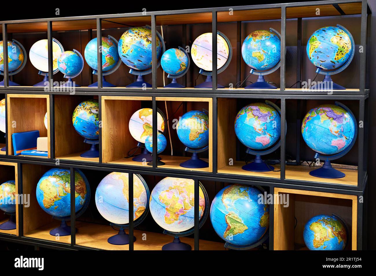 Geographic study hi-res stock photography and images - Alamy