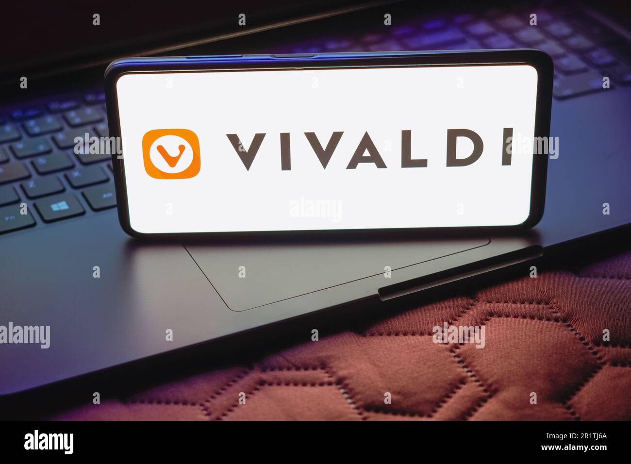 Vivaldi logo hi-res stock photography and images - Alamy
