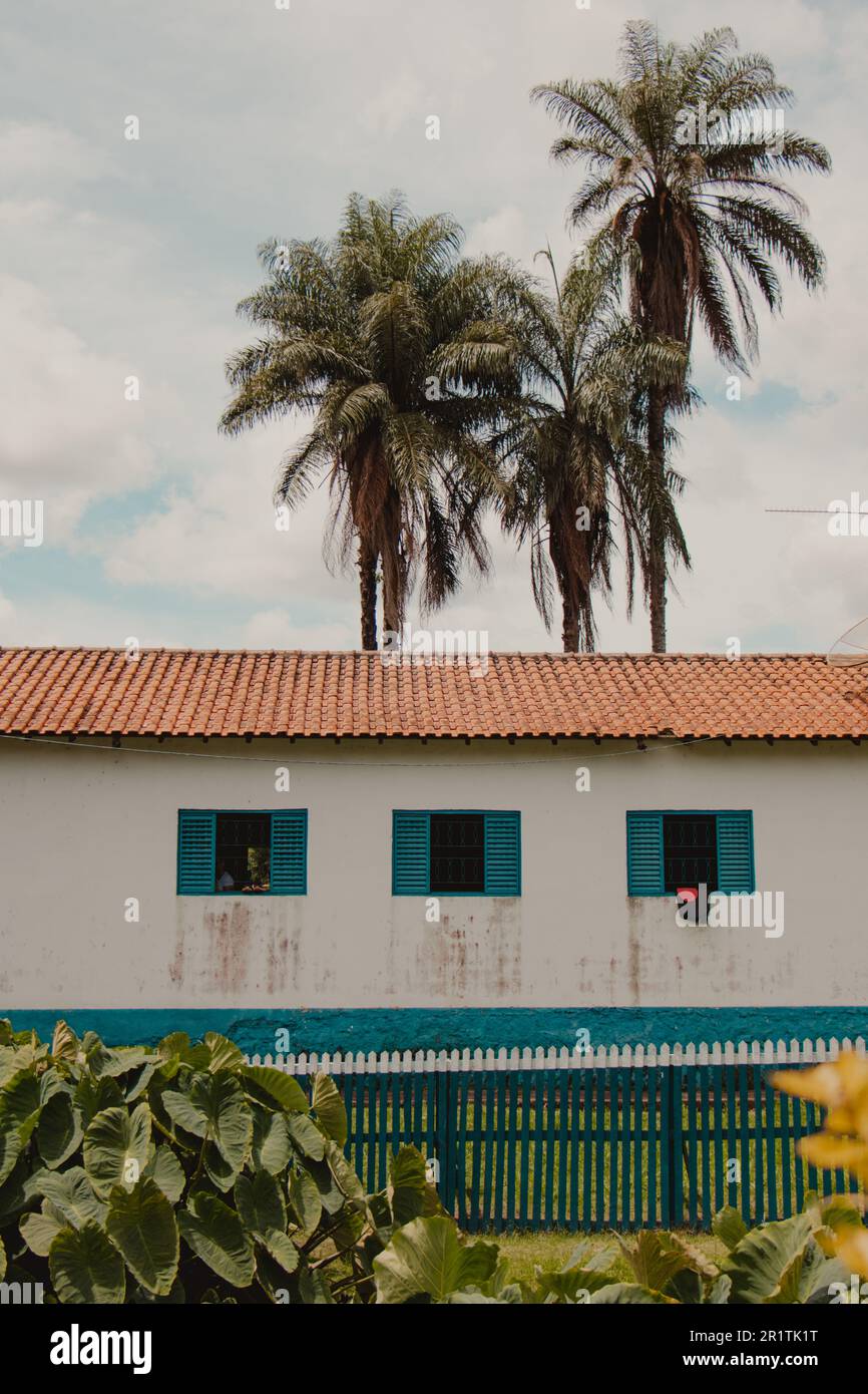 Simple country farmhouse hi-res stock photography and images - Alamy