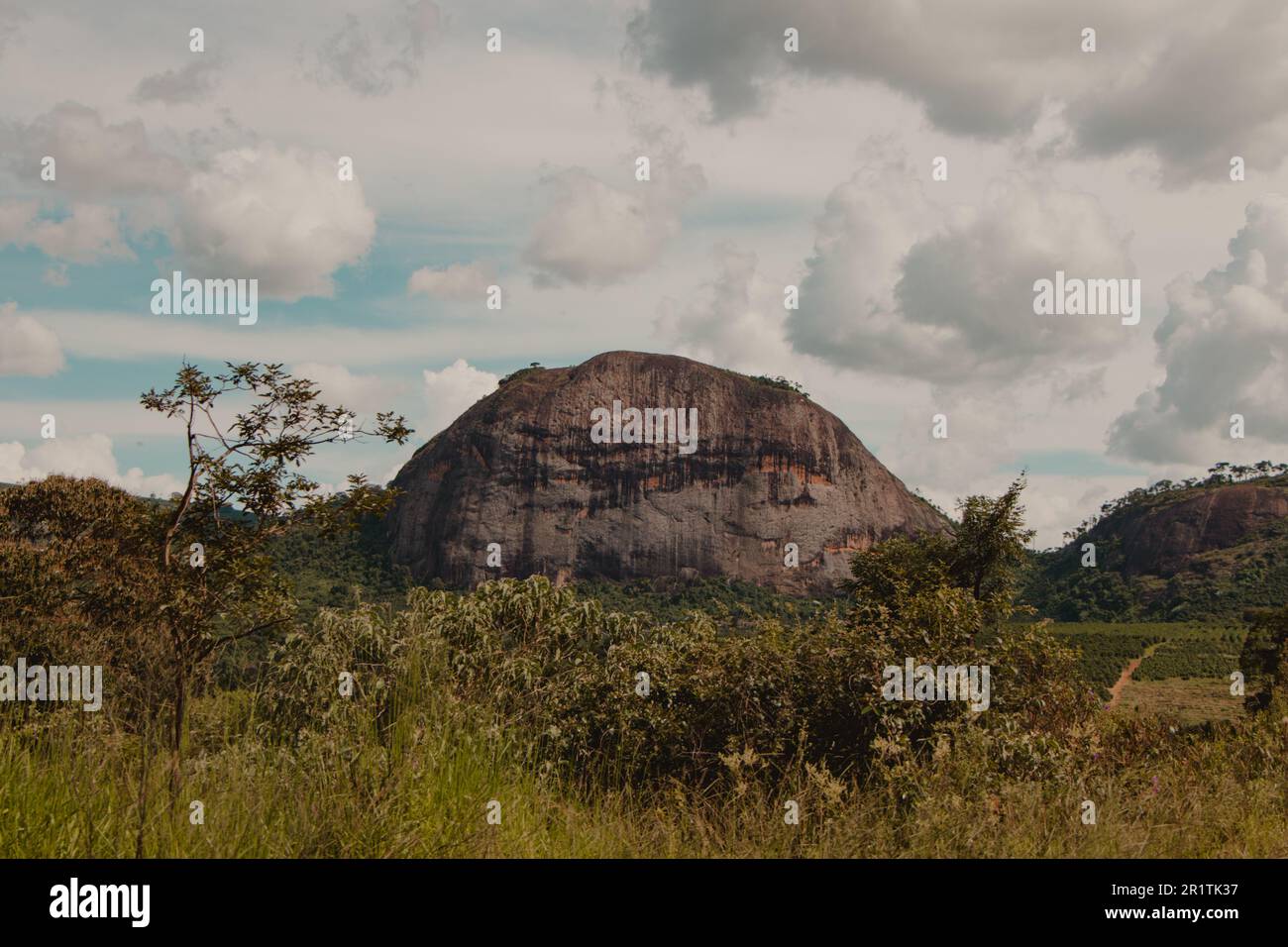 Big rock reef hi-res stock photography and images - Alamy