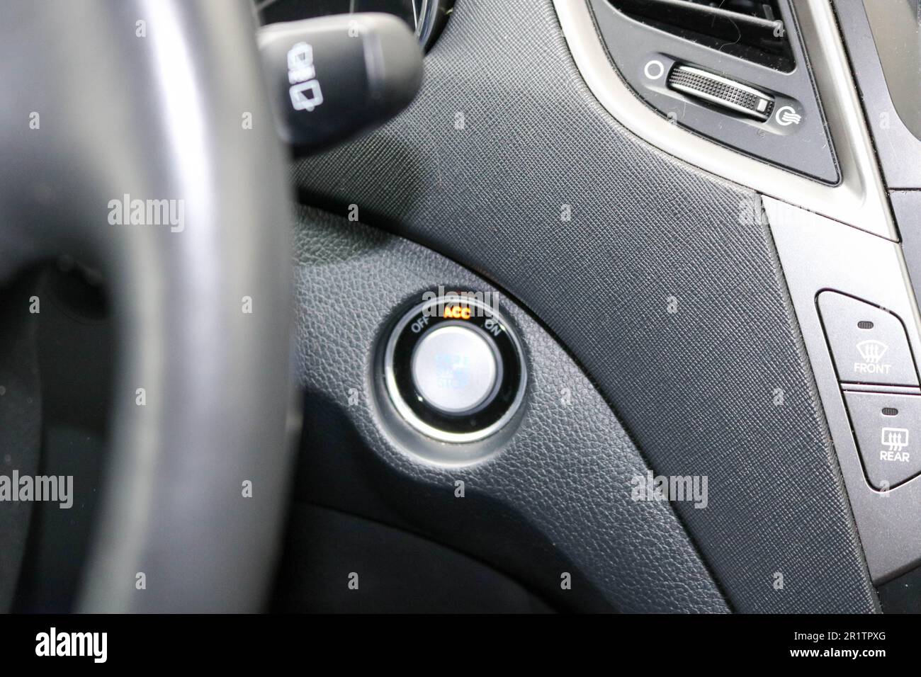 Ignition key, start-stop, start-up in the car Stock Photo - Alamy