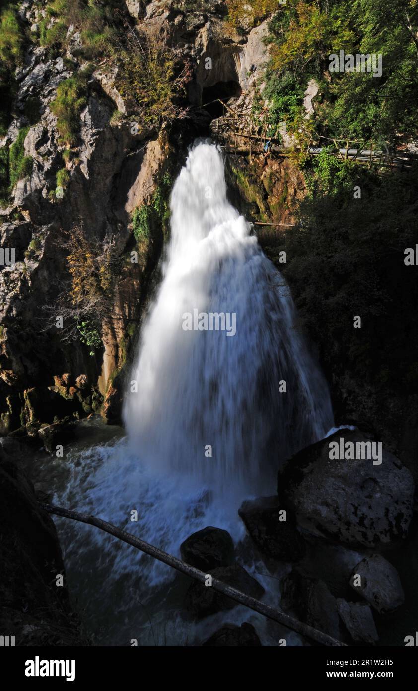 Ulukaya Canyon and Waterfall in Bartin, Turkey Stock Photo - Alamy