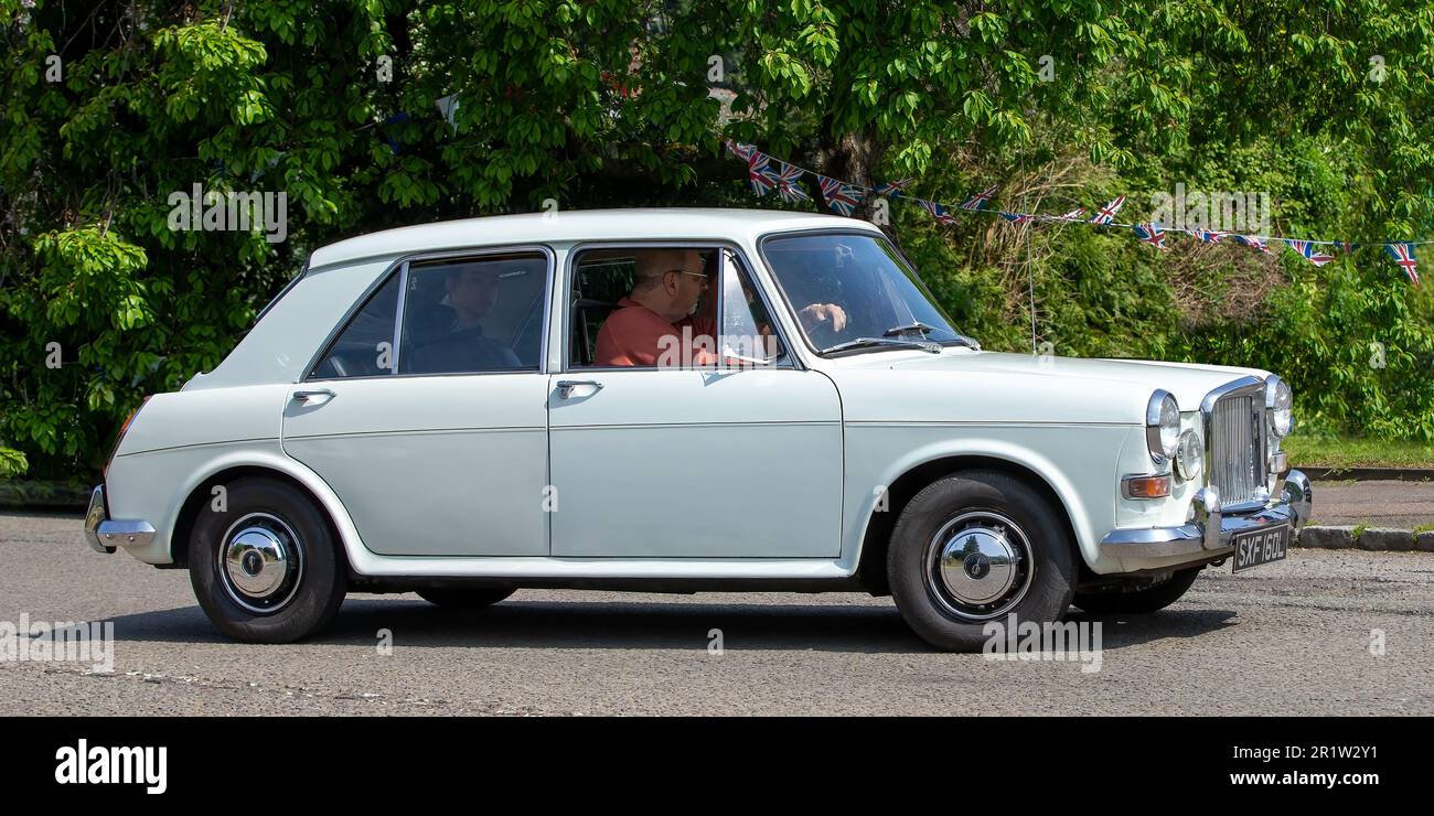 Stoke Goldington,Northants,UK - May 14th 2023. 1973 white ROVER ...