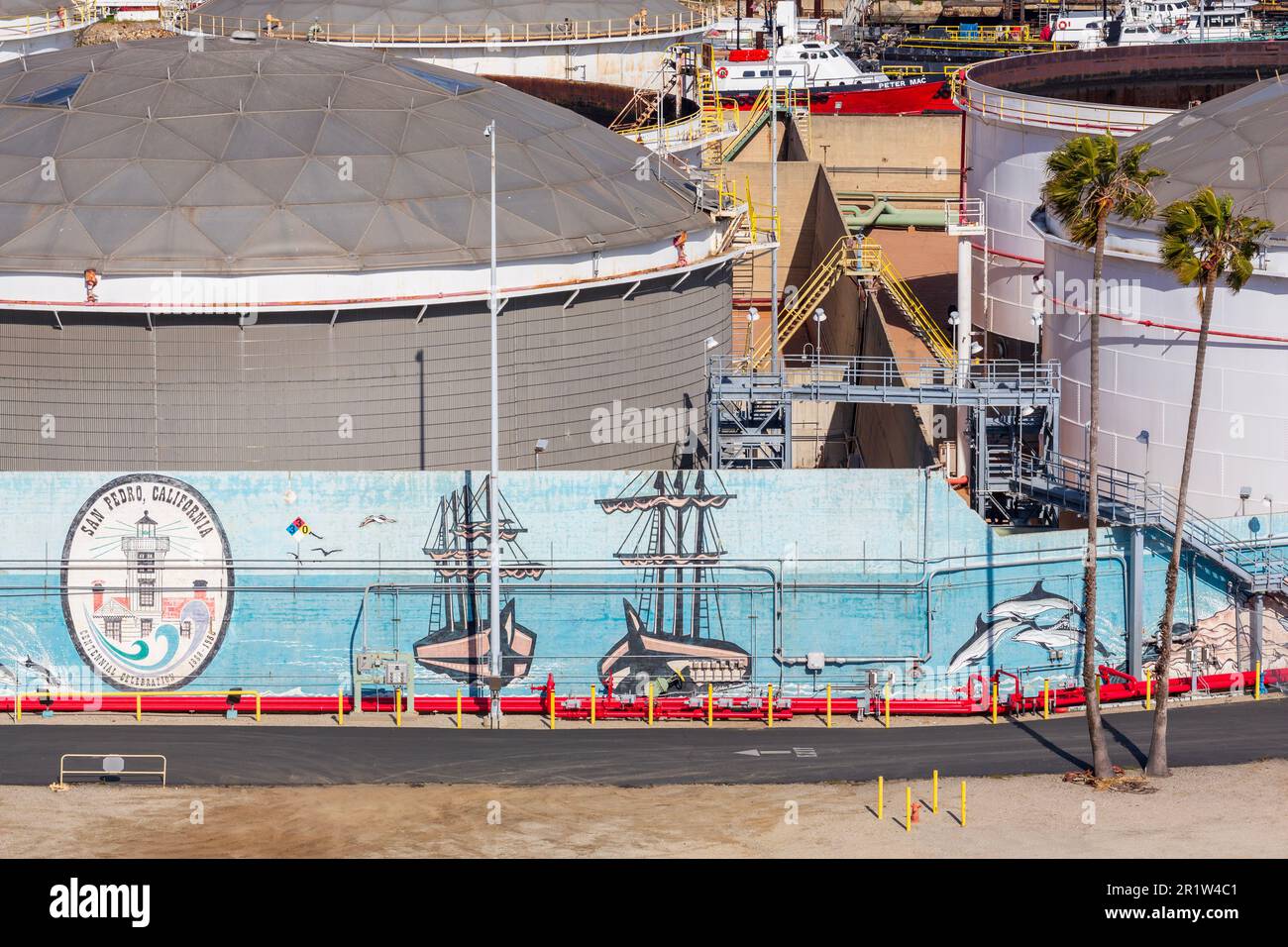 Oil Terminal, Port of Los Angeles, San Pedro, Southern California, USA ...
