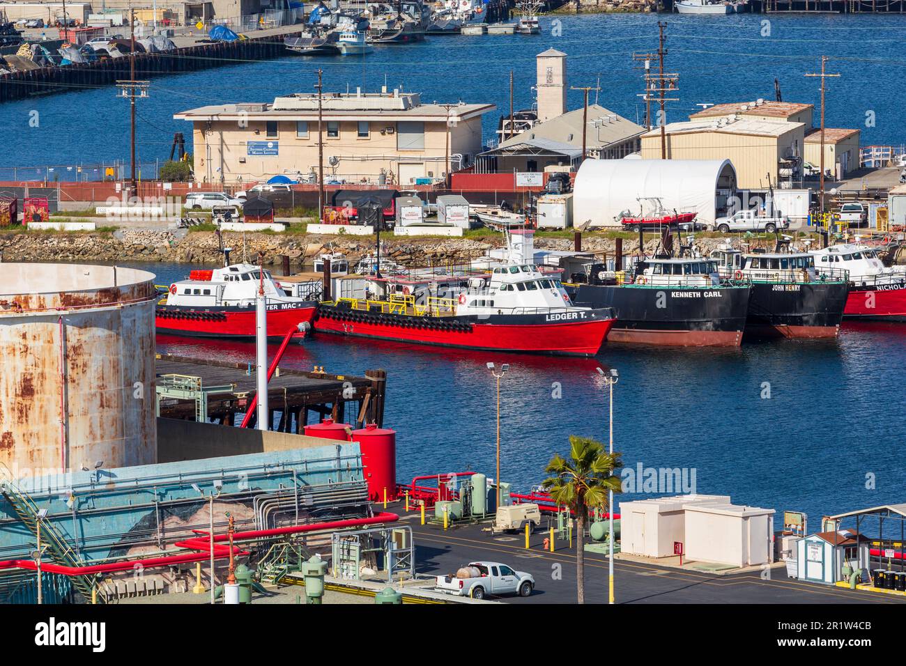 Oil Terminal, Port of Los Angeles, San Pedro, Southern California, USA ...