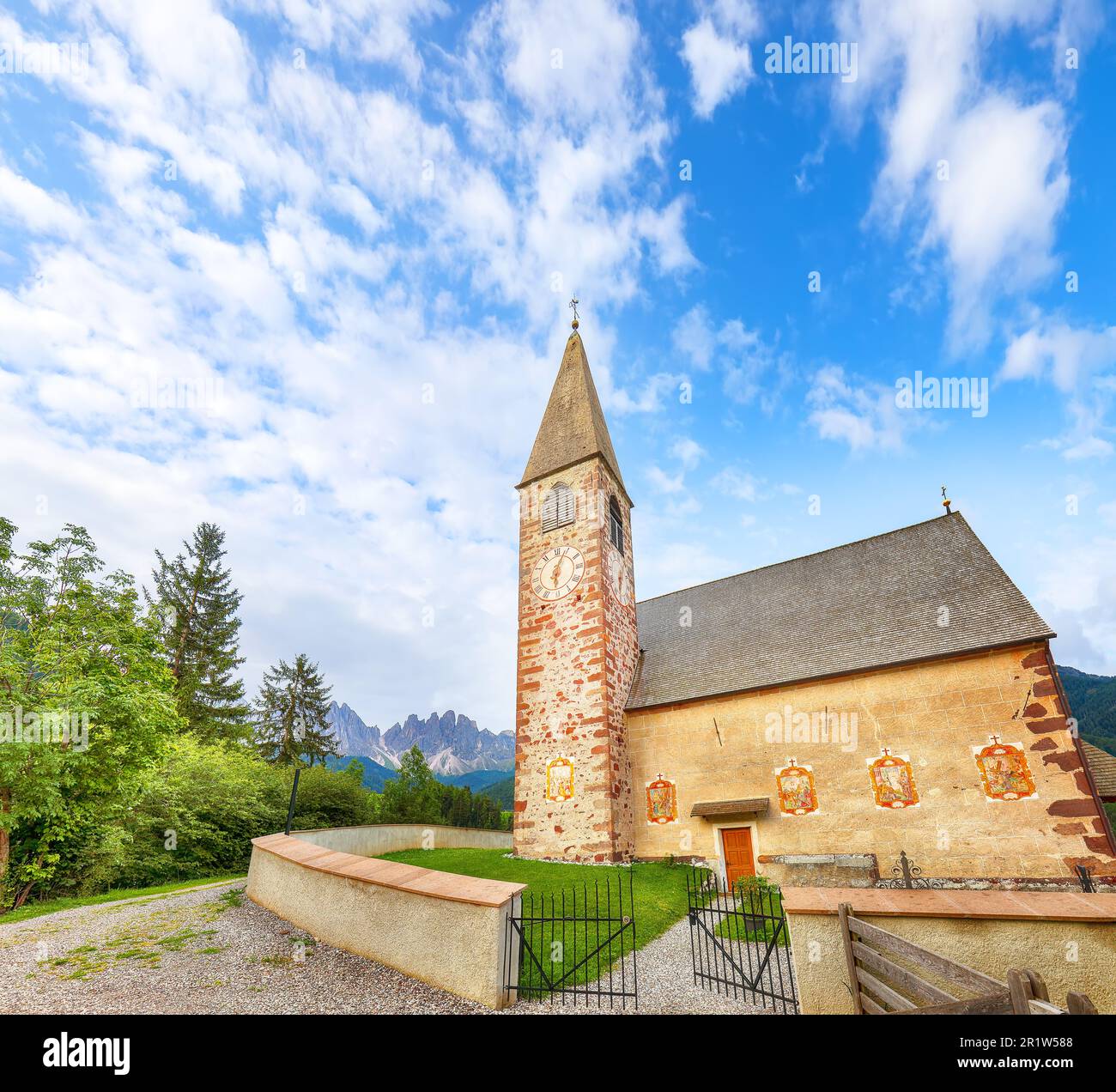 Fabulous scene of magnificent Santa Maddalena village in Dolomites ...
