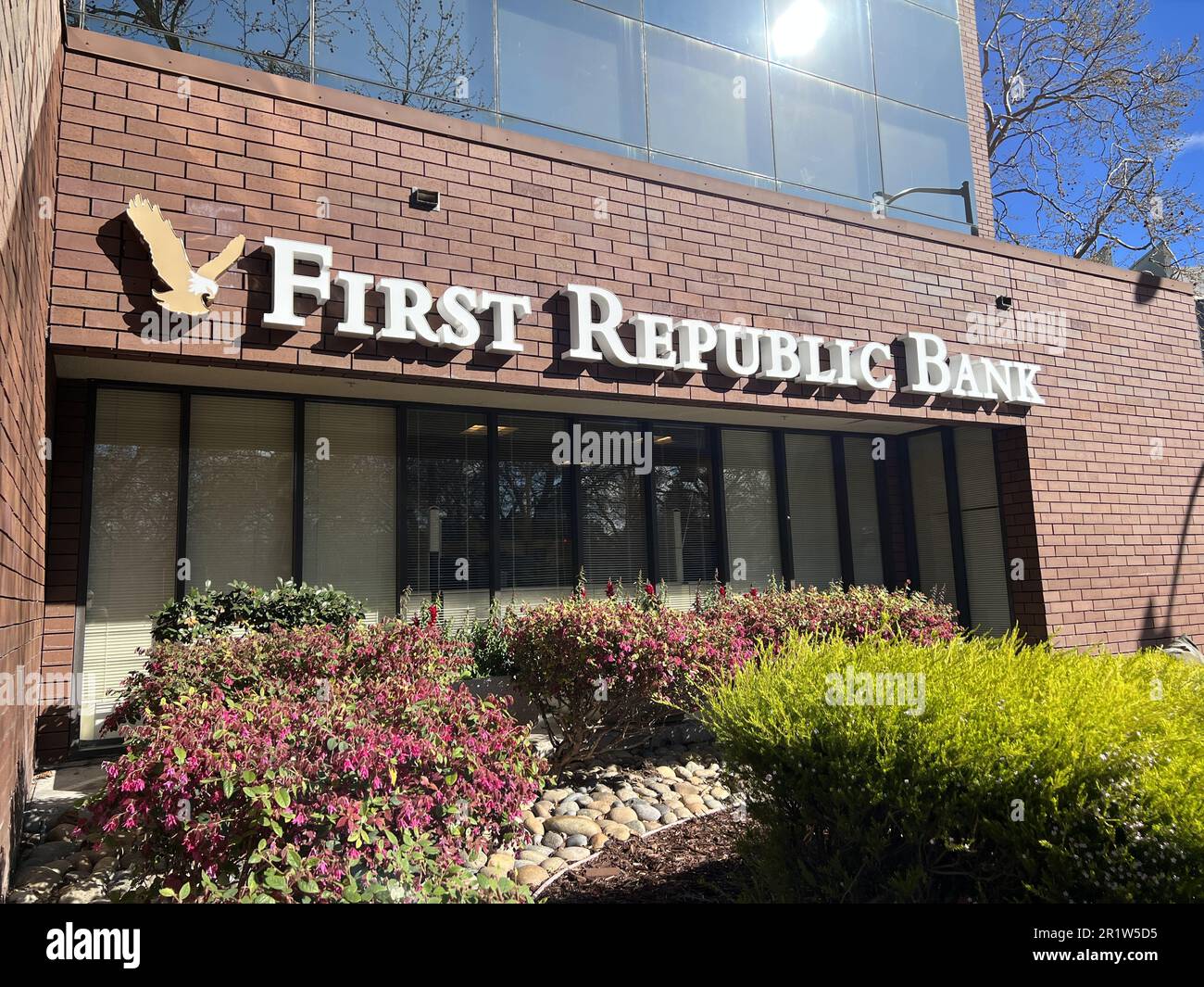 First republic bank building hi-res stock photography and images - Alamy
