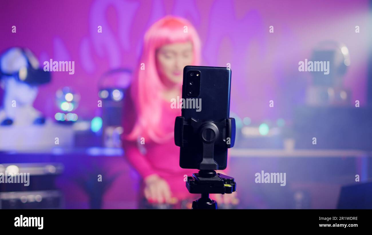 Artist filming dj mixing hi-res stock photography and images - Alamy