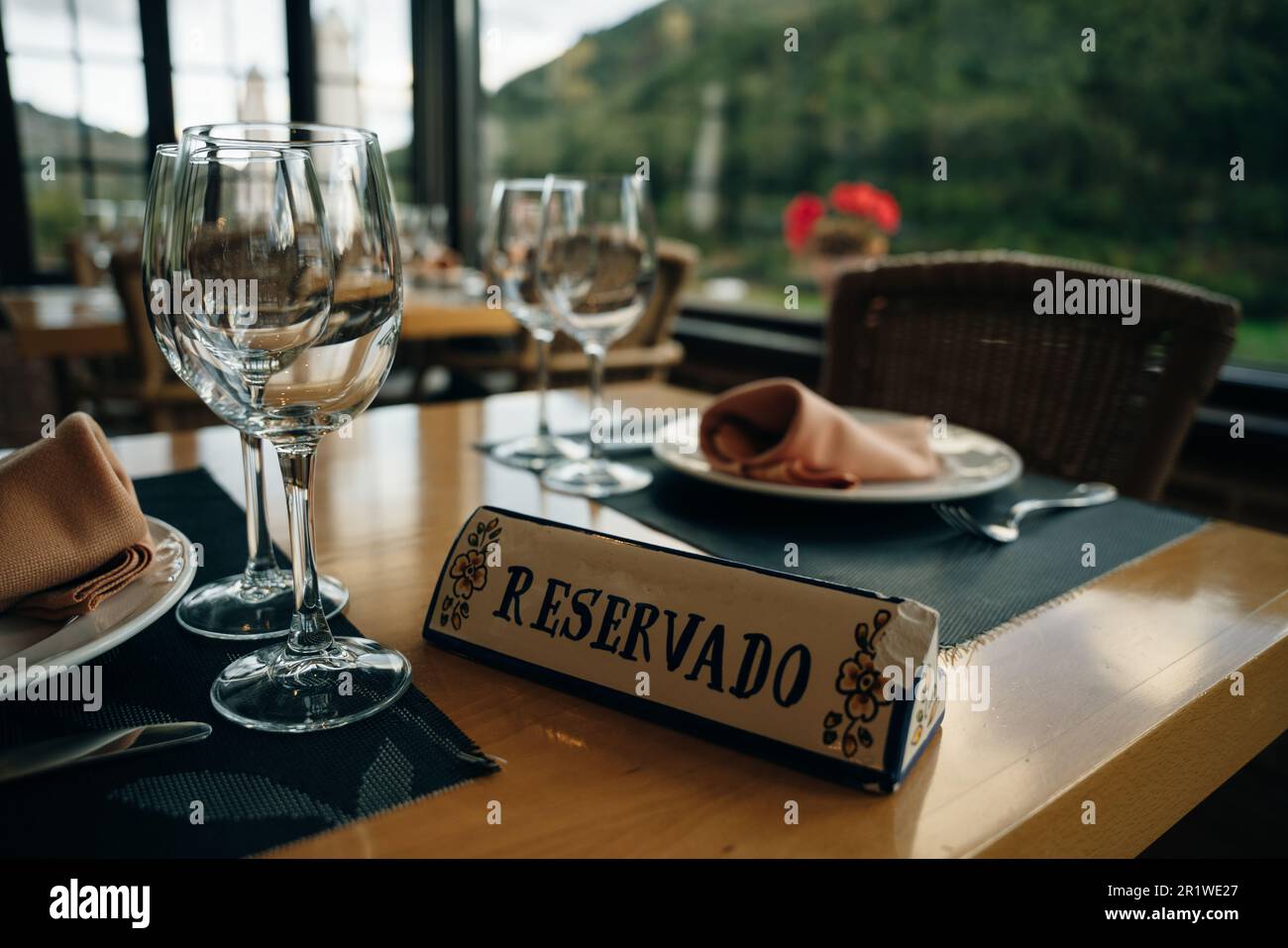 Restaurant reservation stand hi-res stock photography and images - Alamy