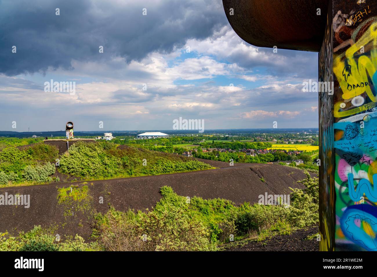 Rungenberg slag heap in the Buer district, light installation night ...