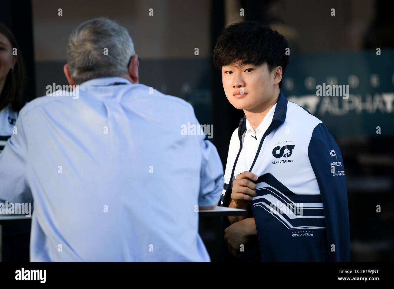 Yuki tsunoda helmet hi-res stock photography and images - Alamy