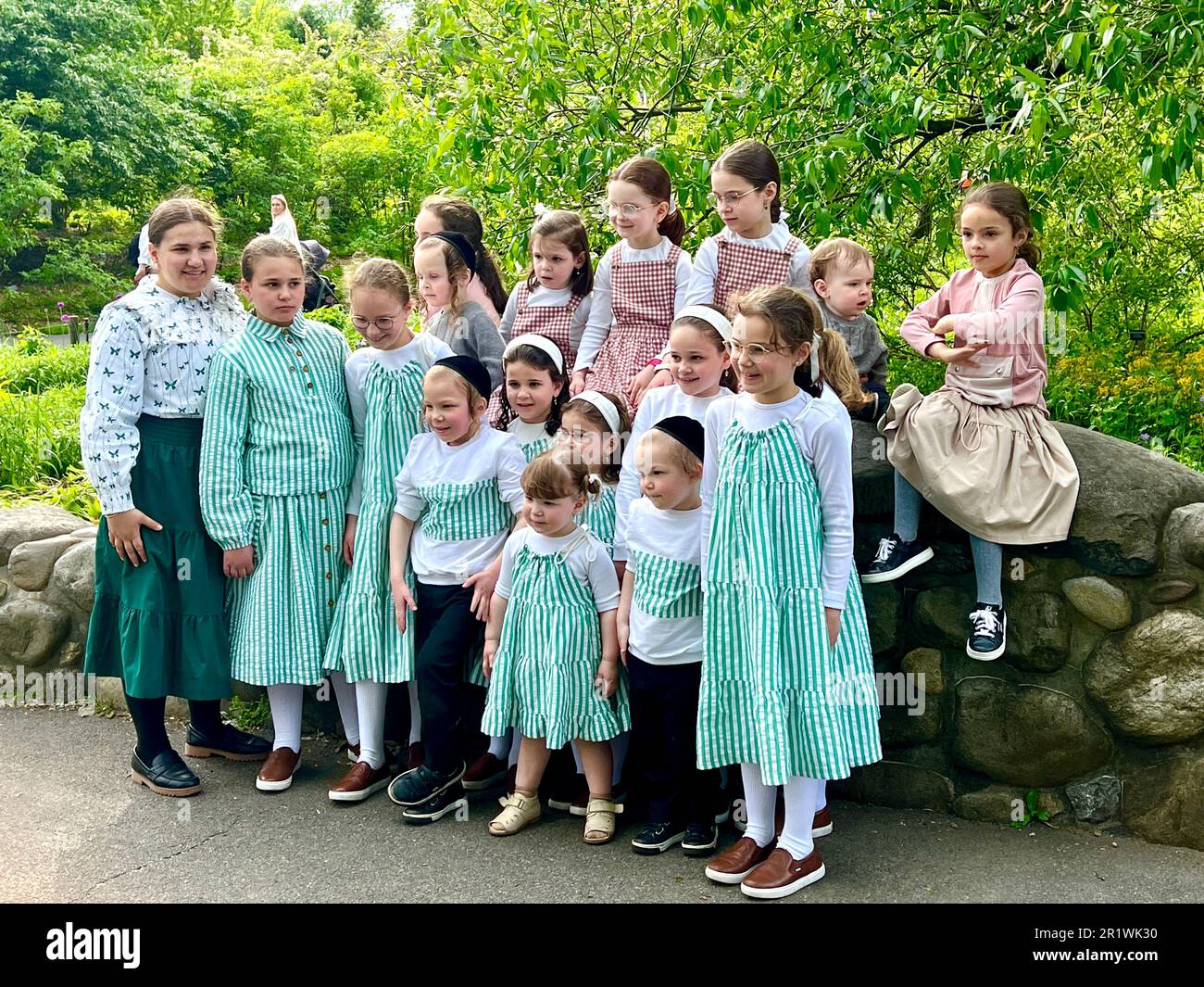 Jewish families hi-res stock photography and images - Alamy